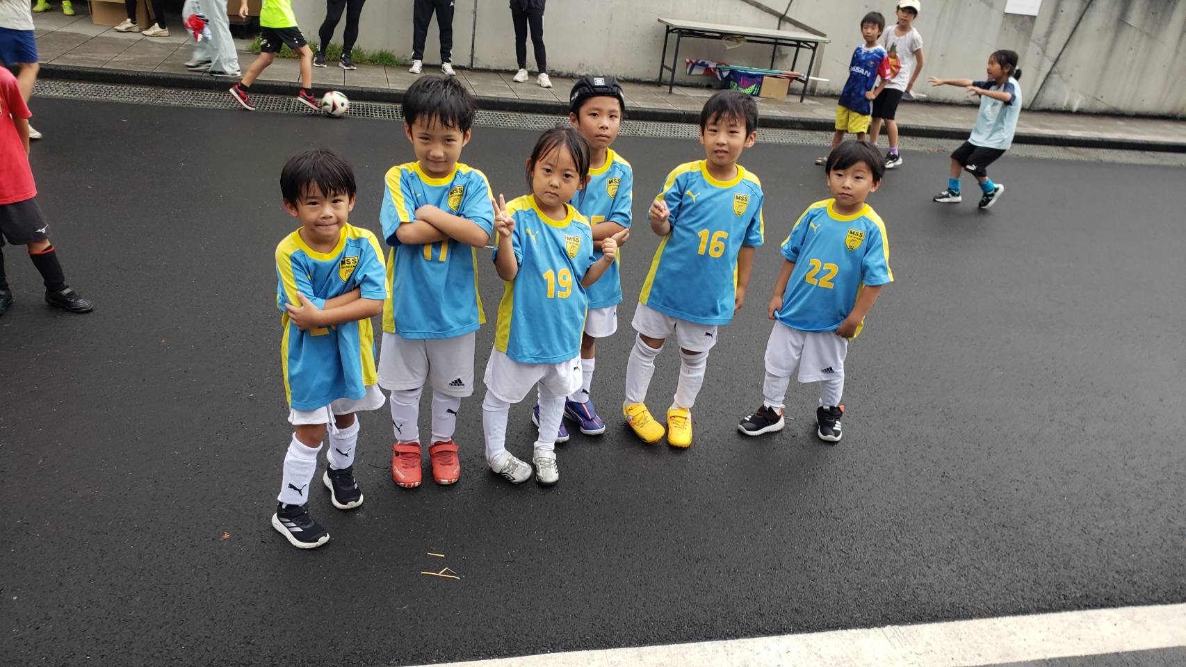 YFAスーパーキッズゲーム | 六浦毎日サッカースクール